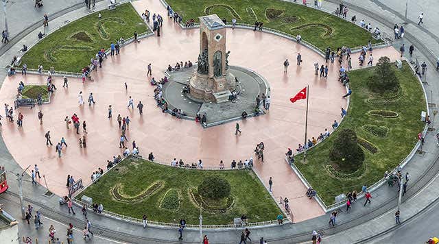 Praça Taksim - A zona mais moderna de Istambul